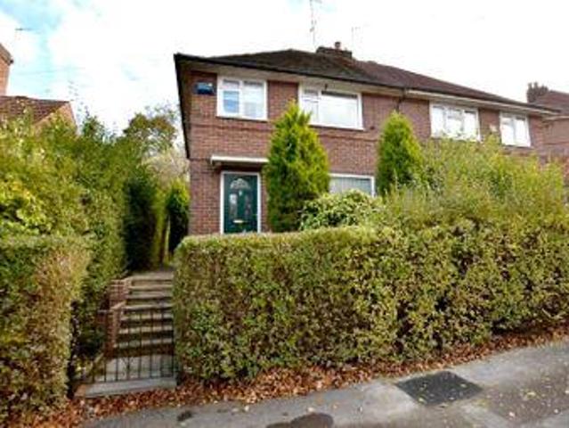 3 Bedrooms Semi detached house for sale in Broadlea Hill, Bramley, Leeds LS13