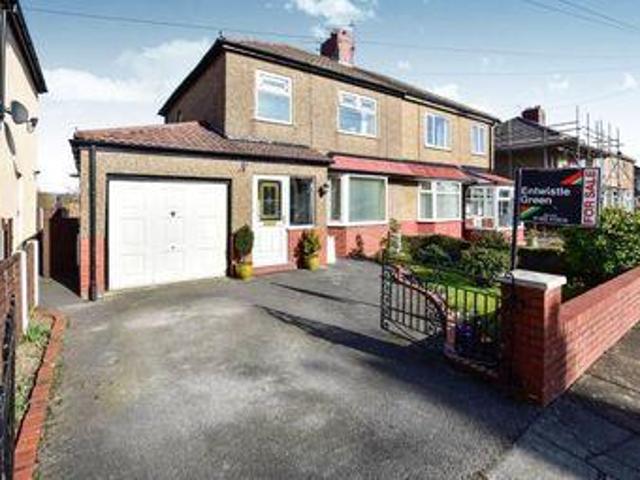 3 Bedrooms Semi detached house for sale in Bronte Avenue, Burnley, Lancashire BB10
