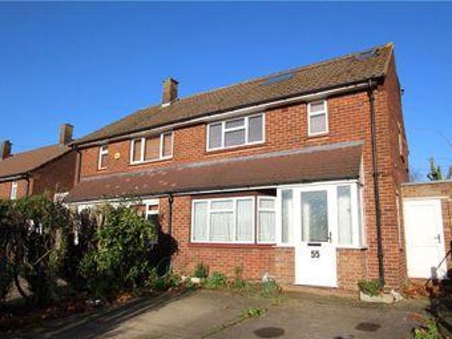 3 Bedrooms Semi detached house for sale in Brow Crescent, Orpington, Kent BR5