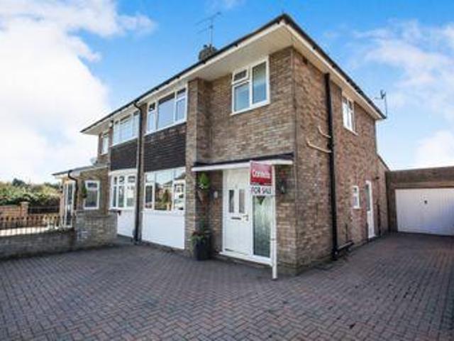 3 Bedrooms Semi detached house for sale in Broughton Avenue, Luton LU3