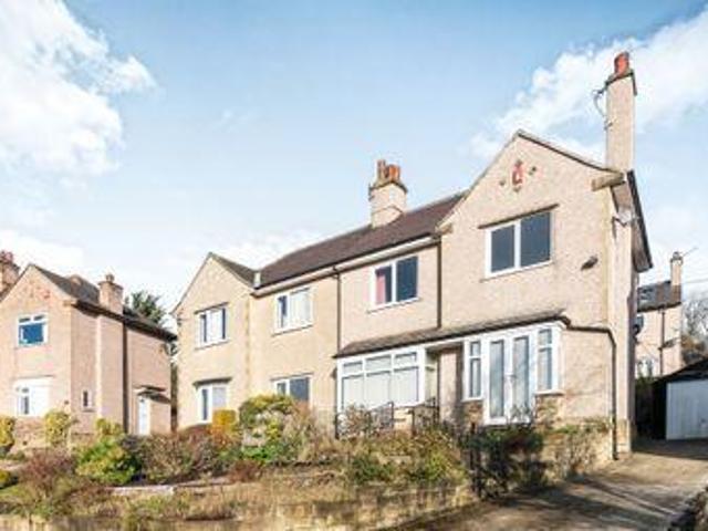 3 Bedrooms Semi detached house for sale in Bull Royd Crescent, Bradford BD8