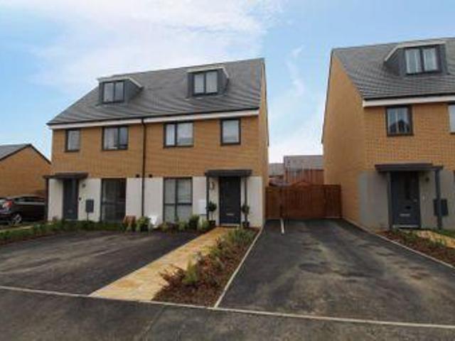 3 Bedrooms Semi detached house for sale in Burgoyne Avenue, Wootton MK43