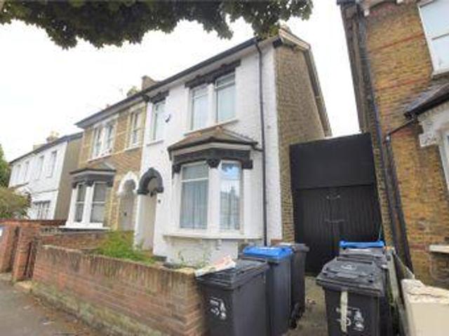 3 Bedrooms Semi detached house for sale in Burdett Road, Croydon CR0