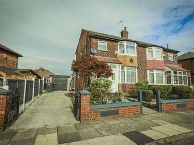 3 Bedrooms Semi detached house for sale in Burnside Avenue, Salford M6