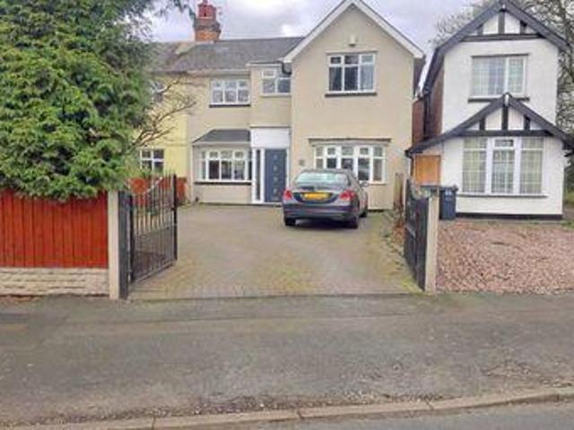 3 Bedrooms Semi detached house for sale in Bustleholme Lane, West Bromwich, West Midlands B71