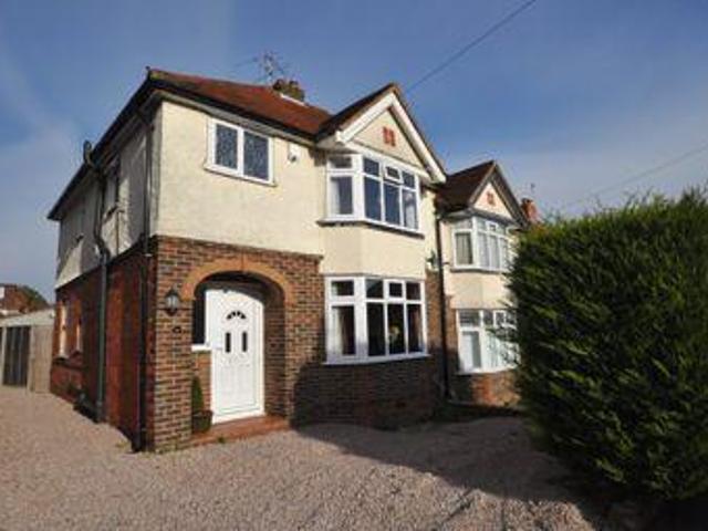 3 Bedrooms Semi detached house for sale in Byrefield Road, Guildford GU2