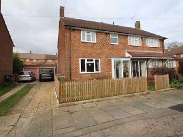3 Bedrooms Semi detached house for sale in Goldcroft, Hemel Hempstead HP3