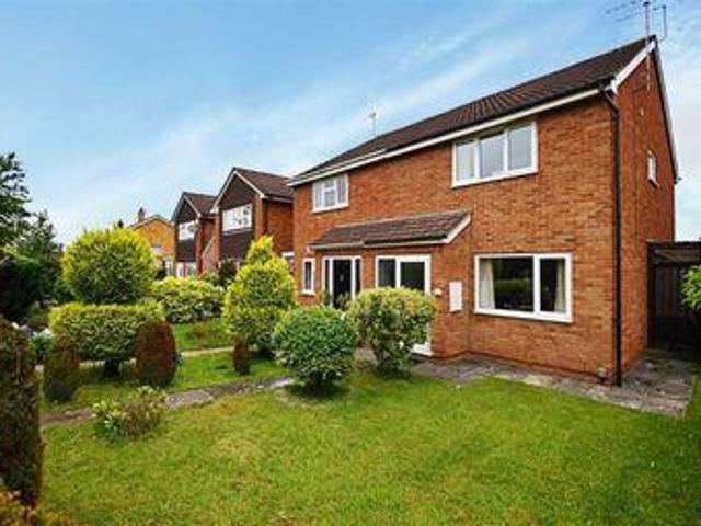 3 Bedrooms Semi detached house for sale in Golden Miller Road, Cheltenham, Gloucestershire GL50