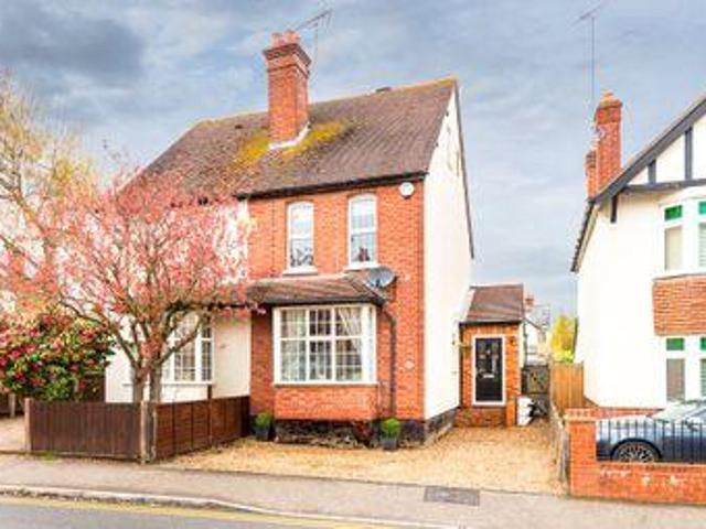 3 Bedrooms Semi detached house for sale in Goodchild Road, Wokingham, Berkshire RG40