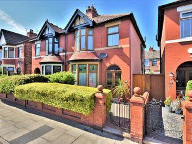 3 Bedrooms Semi detached house for sale in Gorse Road, Blackpool, Lancashire FY3