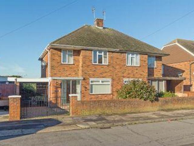 3 Bedrooms Semi detached house for sale in Gaze Hill Avenue, Sittingbourne ME10