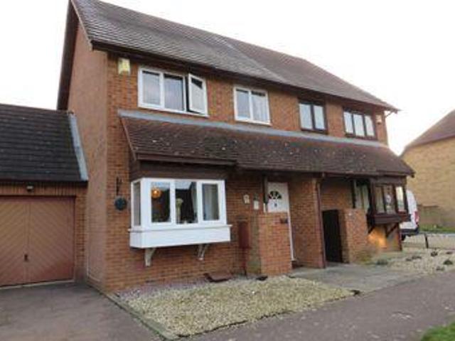 3 Bedrooms Semi detached house for sale in Gaddesden Crescent, Wavendon Gate, Milton Keynes MK7