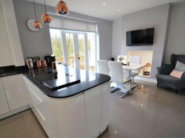 3 Bedrooms Semi detached house for sale in Galloway Drive, Swinton, Manchester M27