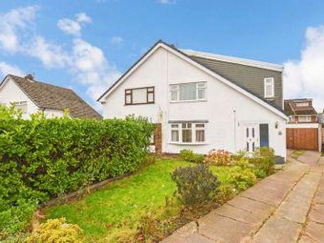 3 Bedrooms Semi detached house for sale in Gellert Road, Westhoughton, Bolton BL5