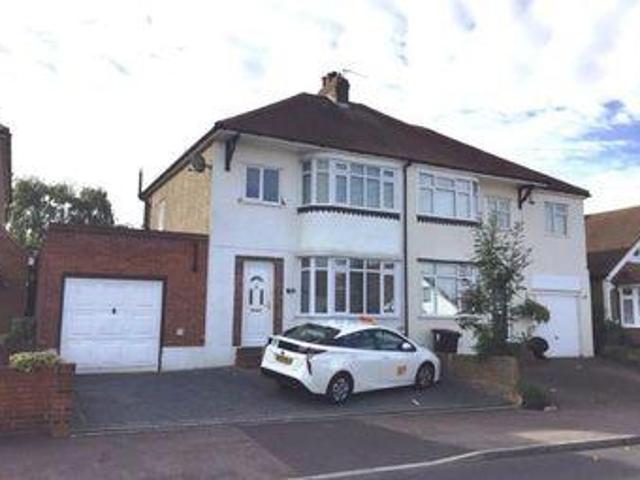 3 Bedrooms Semi detached house for sale in Gerrard Avenue, Rochester, Kent, England ME1