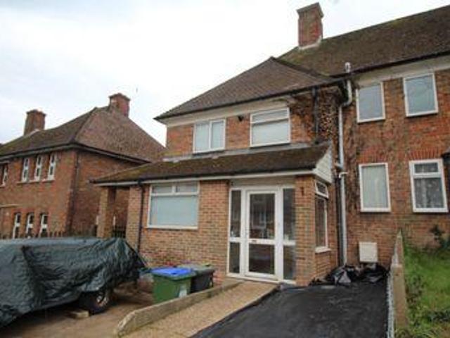 3 Bedrooms Semi detached house for sale in Gibbon Road, Newhaven BN9