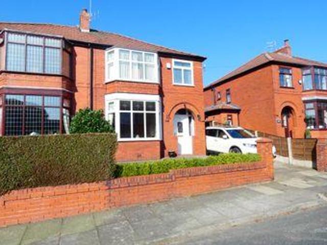 3 Bedrooms Semi detached house for sale in Glamis Avenue, Heywood OL10