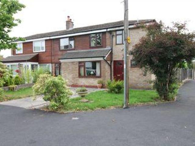 3 Bedrooms Semi detached house for sale in Glastonbury Avenue, Cheadle Hulme, Cheadle SK8