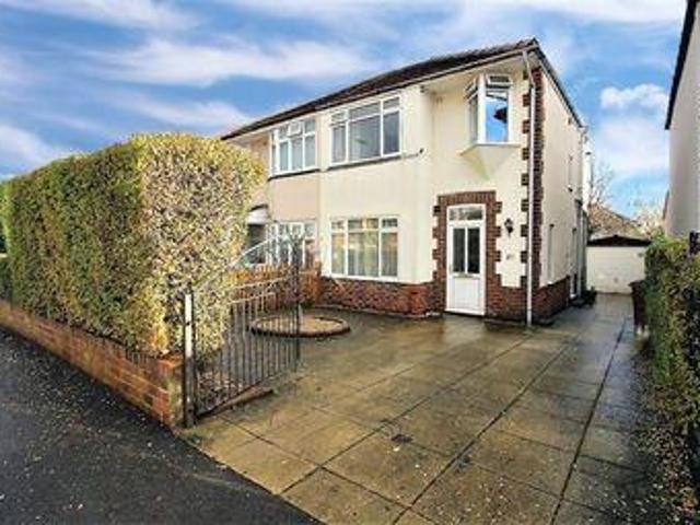 3 Bedrooms Semi detached house for sale in Gleadless Drive, Gleadless, Sheffield S12