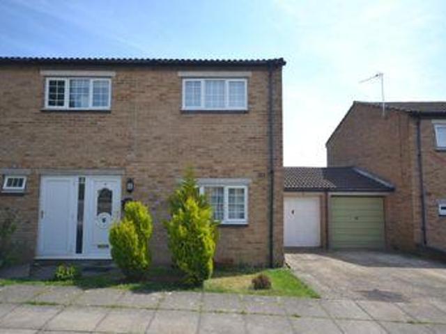 3 Bedrooms Semi detached house for sale in Gledfield Place, Hodge Lea, Milton Keynes MK12