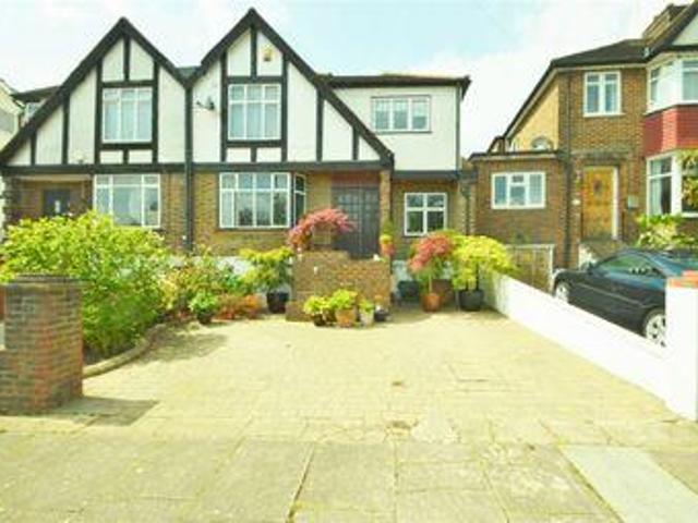 3 Bedrooms Semi detached house for sale in Glenmere Avenue, Mill Hill NW7