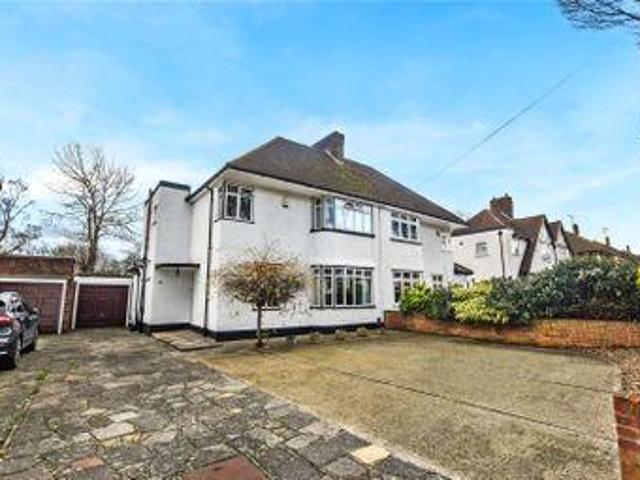 3 Bedrooms Semi detached house for sale in Glenhurst Avenue, Bexley, Kent DA5