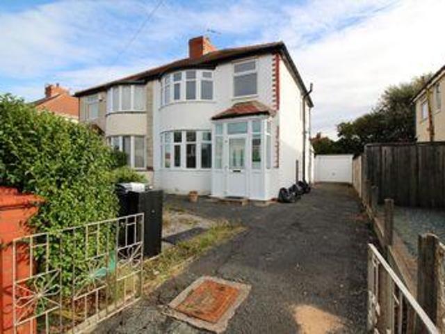 3 Bedrooms Semi detached house for sale in Gloucester Avenue, Thornton Cleveleys FY5