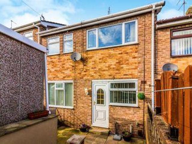 3 Bedrooms Semi detached house for sale in Graham Avenue, Brinsworth, Rotherham S60
