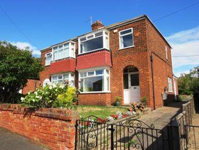 3 Bedrooms Semi detached house for sale in Grange Avenue, Bawtry, Doncaster DN10