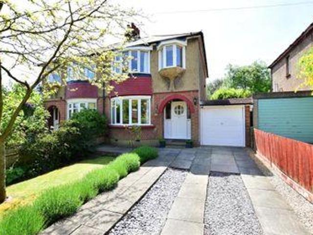 3 Bedrooms Semi detached house for sale in Grange Way, Rochester, Kent ME1