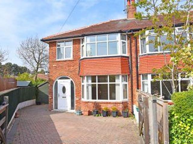 3 Bedrooms Semi detached house for sale in Grasmere Crescent, Harrogate HG2