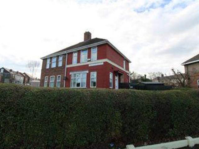 3 Bedrooms Semi detached house for sale in Gregg House Crescent, Shiregreen, Sheffield, South Yorkshire S5