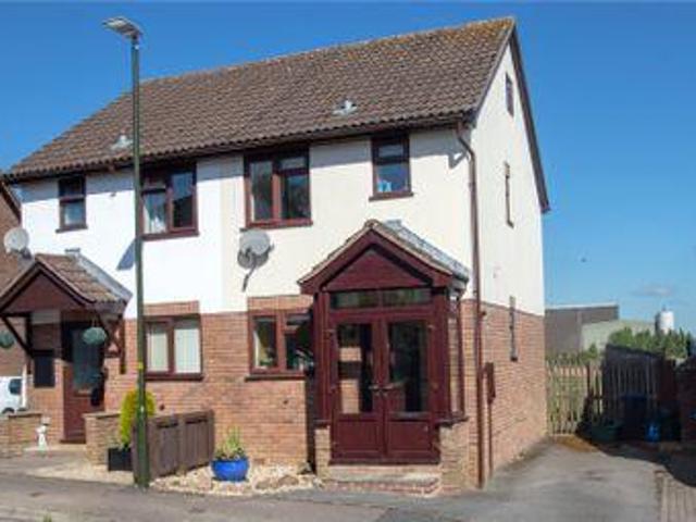 3 Bedrooms Semi detached house for sale in Greenways Drive, Coleford, Gloucestershire GL16