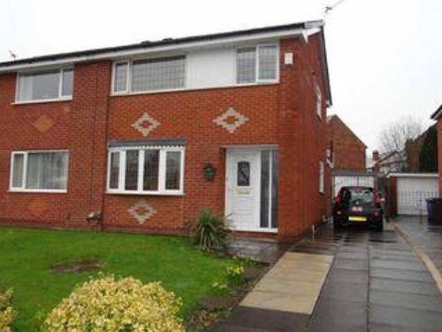3 Bedrooms Semi detached house for sale in Greenways, Leigh WN7