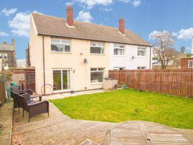 3 Bedrooms Semi detached house for sale in Green Lane, Wyke, Bradford BD12