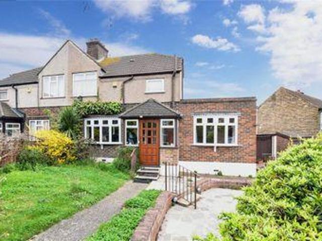 3 Bedrooms Semi detached house for sale in Green Walk, Dartford, Kent DA1