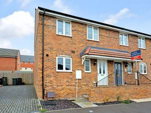 3 Bedrooms Semi detached house for sale in Greenfinch Road, Didcot OX11