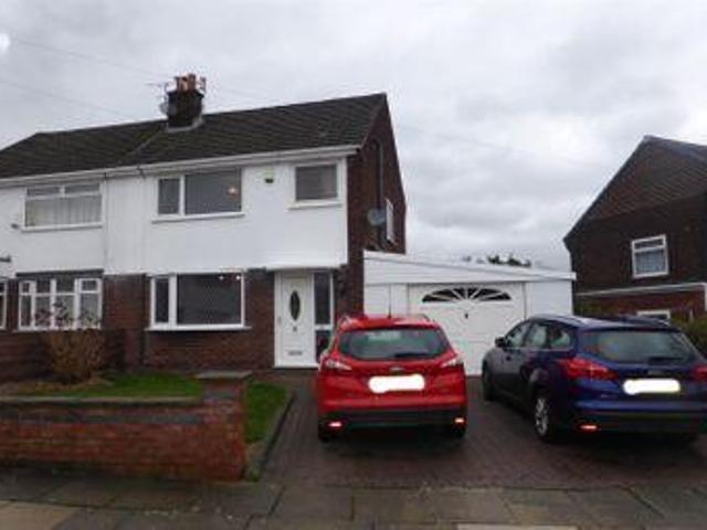 3 Bedrooms Semi detached house for sale in Greenhill Road, Bury BL8