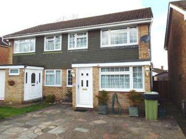 3 Bedrooms Semi detached house for sale in Greenoak Rise, Biggin Hill, Westerham, Kent TN16