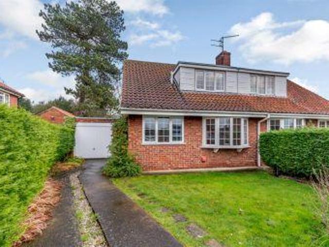 3 Bedrooms Semi detached house for sale in Grey Close, Sutton On The Forest, York YO61