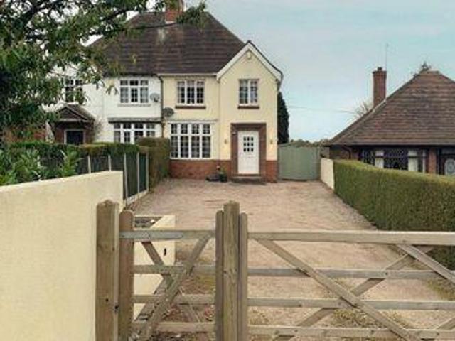 3 Bedrooms Semi detached house for sale in Grindley Lane, Stoke On Trent, Staffordshire ST3