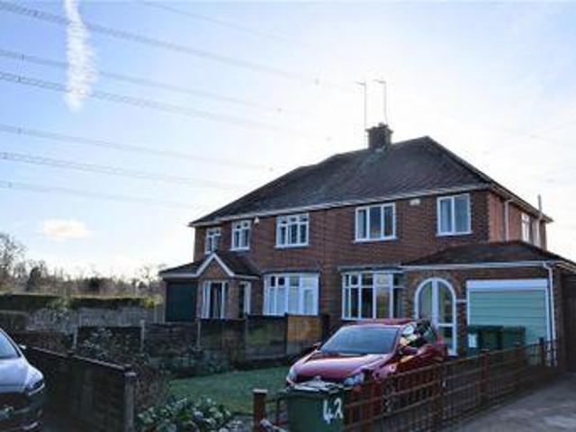 3 Bedrooms Semi detached house for sale in Groby Road, Glenfield, Leicester LE3
