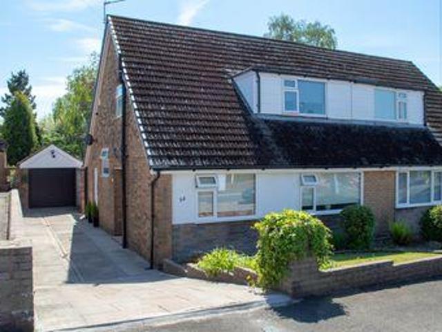 3 Bedrooms Semi detached house for sale in Grosvenor Crescent, Hyde SK14