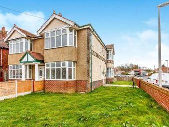 3 Bedrooms Semi detached house for sale in Guildford Avenue, Blackpool, Lancashire. FY2
