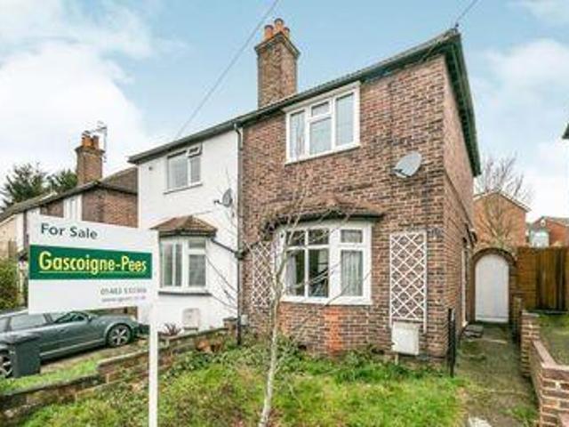 3 Bedrooms Semi detached house for sale in Guildford, Surrey, United Kingdom GU2