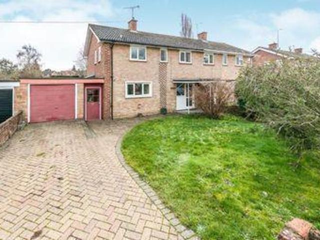 3 Bedrooms Semi detached house for sale in Guildford, Surrey, United Kingdom GU2