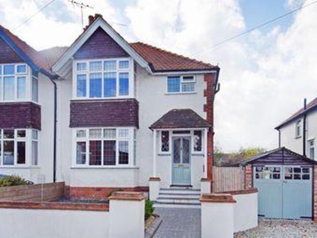 3 Bedrooms Semi detached house for sale in Douglas Avenue, Whitstable CT5