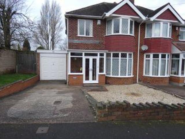 3 Bedrooms Semi detached house for sale in Douglas Road, Sutton Coldfield B72