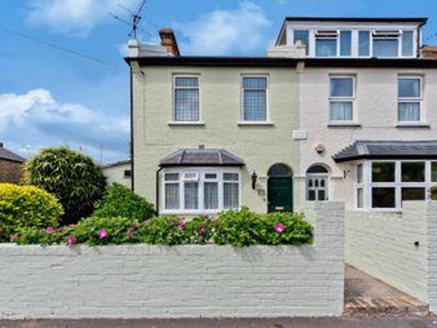 3 Bedrooms Semi detached house for sale in Douglas Road, Tolworth, Surbiton KT6