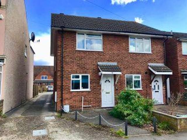 3 Bedrooms Semi detached house for sale in Douglas Road, Tolworth, Surbiton KT6